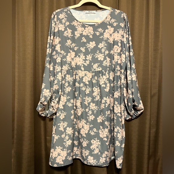 MACARON | Dresses | Macaron Floral Print Dress With Puffy Threequarter ...